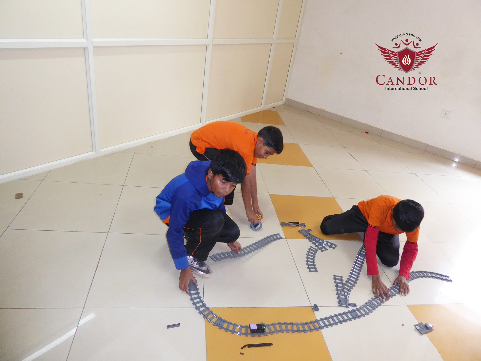 Grade 6 - Robotics Session!!! - Candor International School